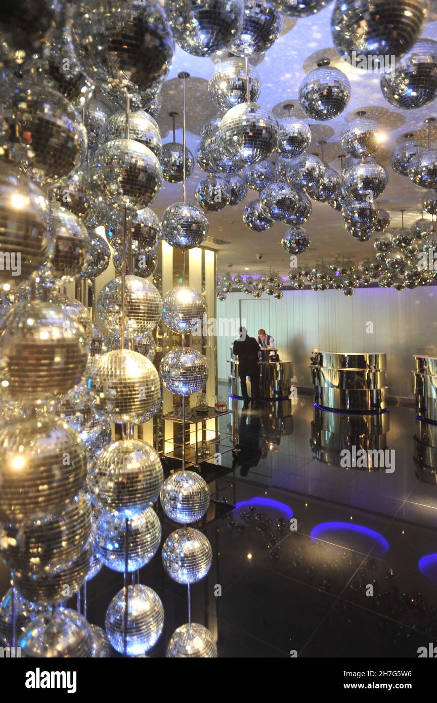 W hotel london interior hi-res stock photography and images - Alamy