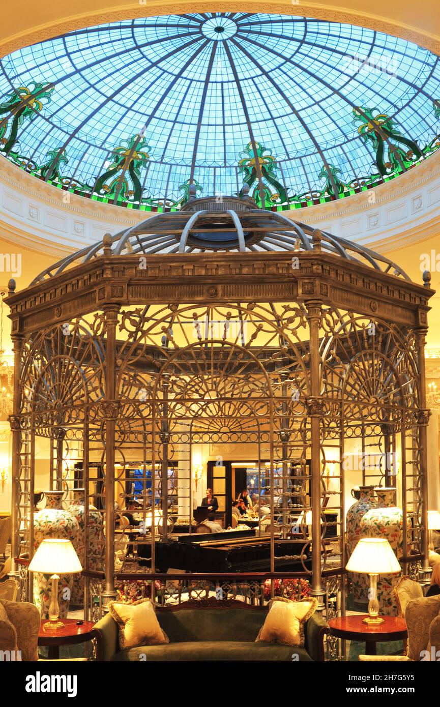 UK, LONDON. ON THE STRAND, THE LEGENDARY SAVOY HAS REOPENED LAST ...