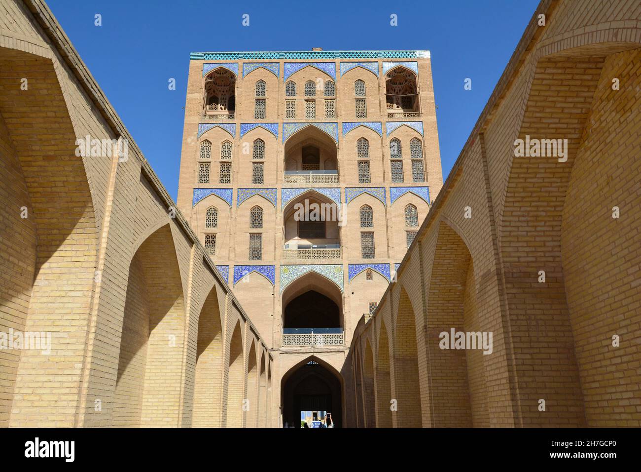 IRAN. ISPAHAN. ESFAHAN. EMAM SQUARE. THE ALI QAPU PALACE HAS BEEN BUILT ...