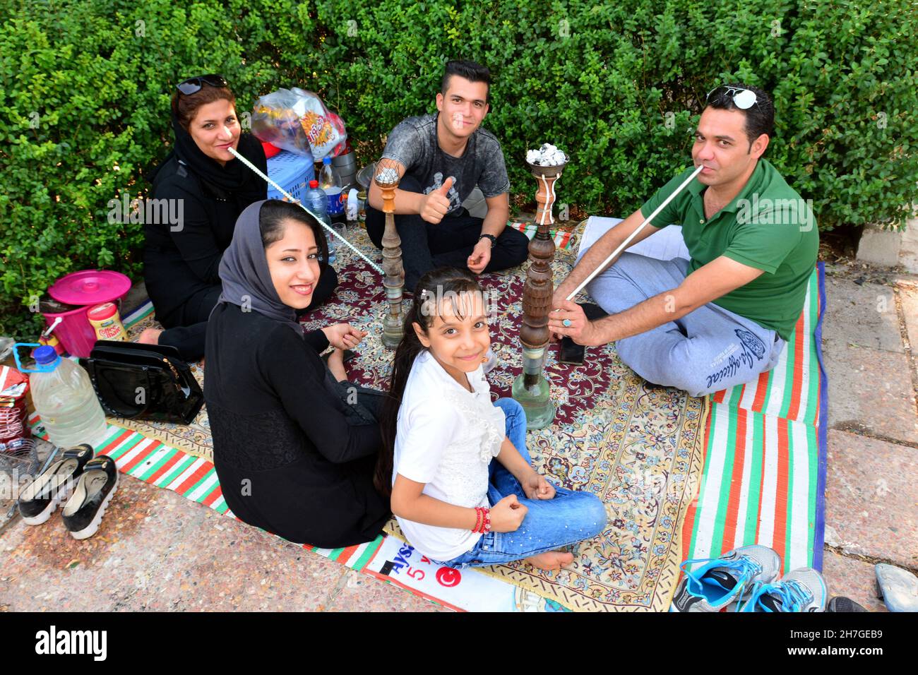 Shirazi people hi-res stock photography and images - Alamy