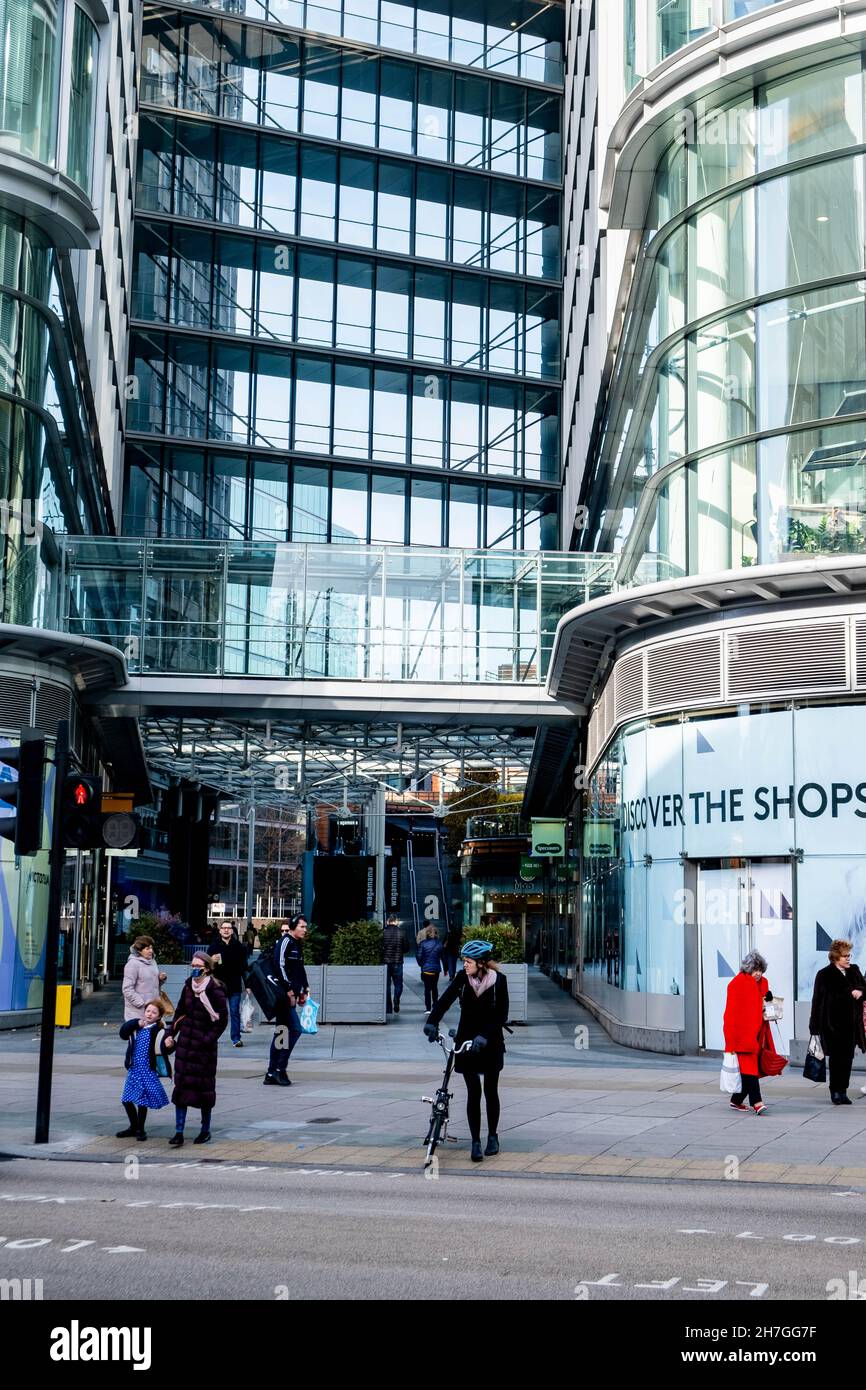 Victoria Westminster London England UK, November 7 2021, Cardinal Place ...