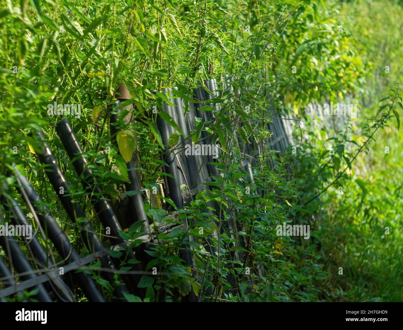 Fallen fence hi-res stock photography and images - Alamy
