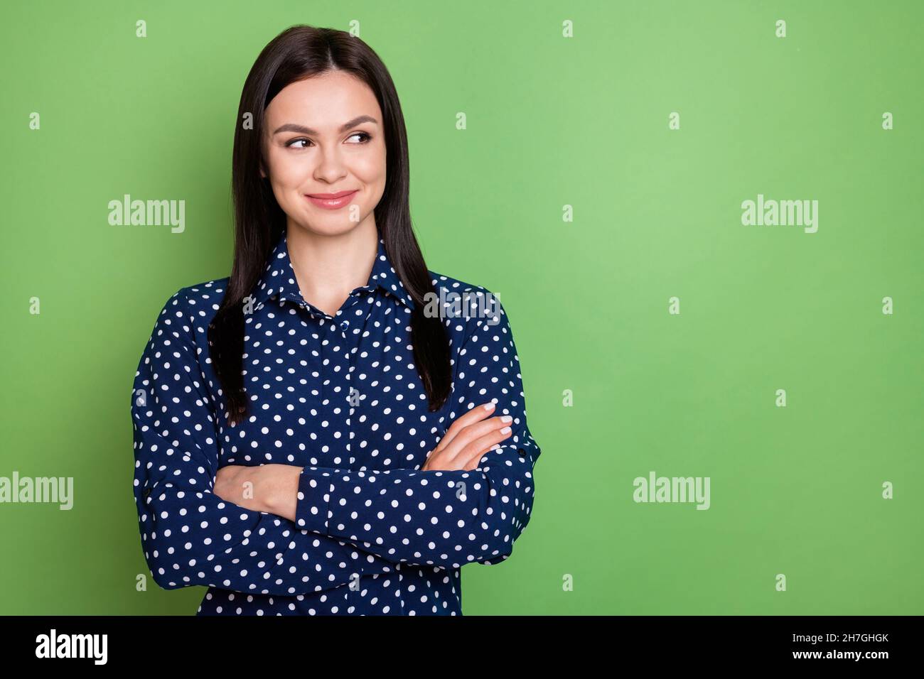 Photo of confident brunette hairdo agent lady crossed arms look empty ...