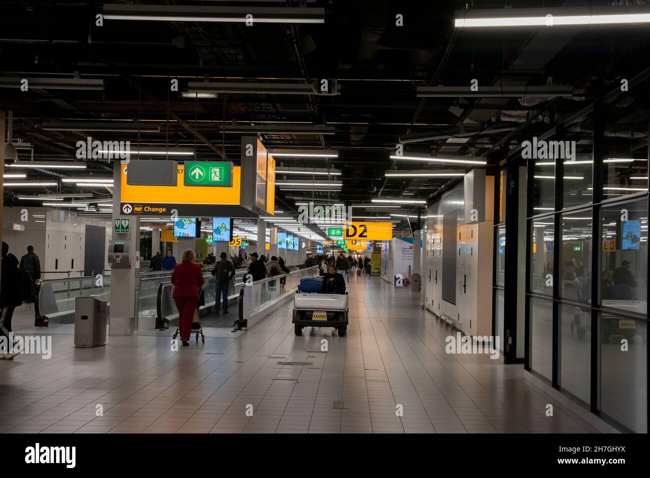 Gates At Schiphol Airport The Netherlands 7-12-2019 Stock Photo - Alamy