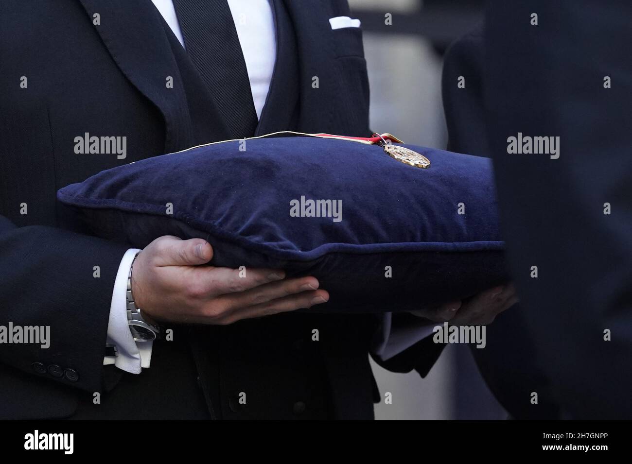 The insignia of the Knights Bachelor awarded to Sir David Amess is ...