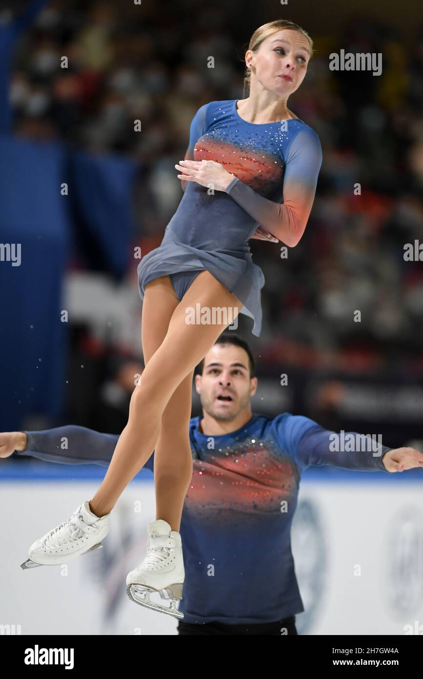 Ioulia CHTCHETININA & Mark MAGYAR (Hungary), during pairs free program ...