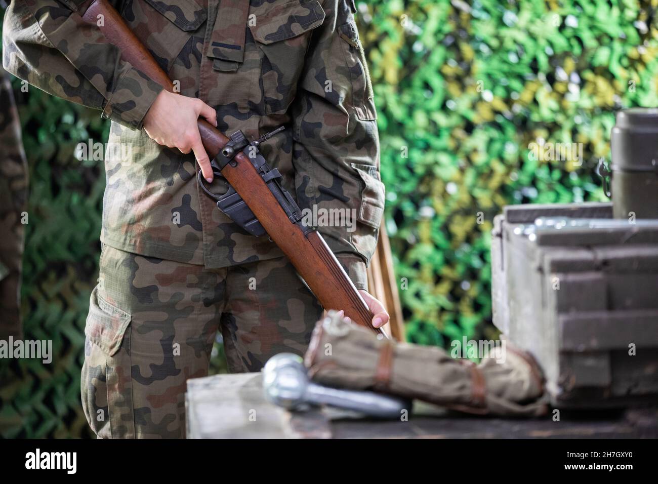 Reloading rifle hi-res stock photography and images - Alamy