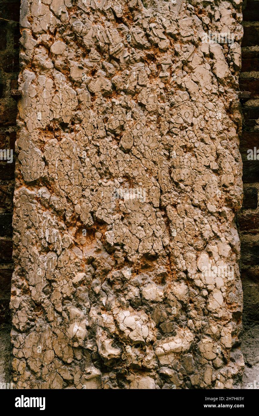 Rough cracked texture of ancient stone in the wall Stock Photo - Alamy
