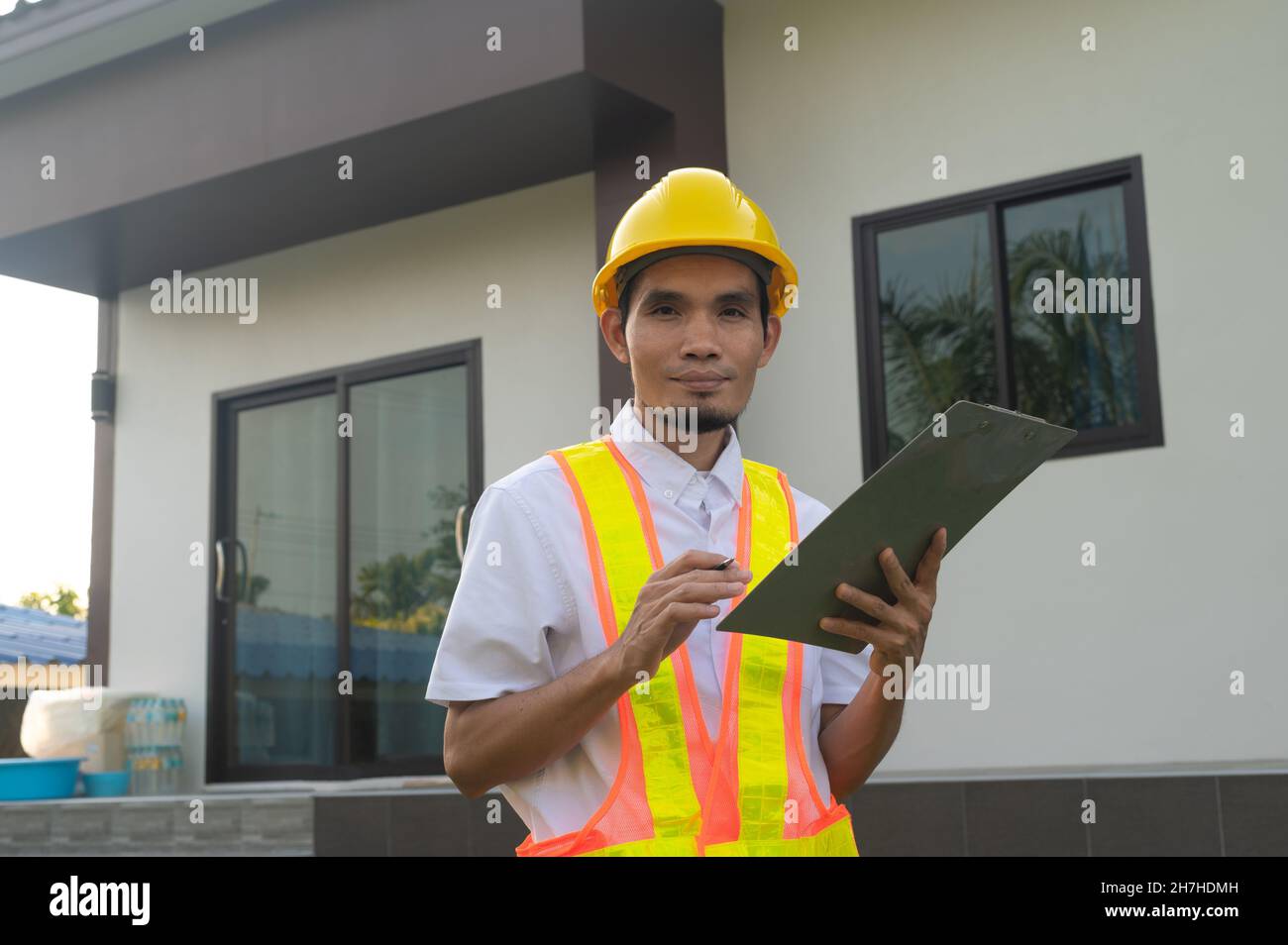 Engineer auditor hi-res stock photography and images - Alamy