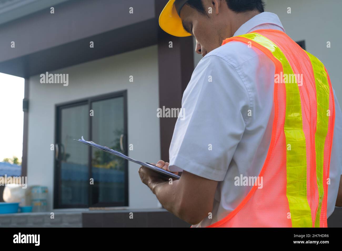 Engineer inspection at home real estate Stock Photo - Alamy