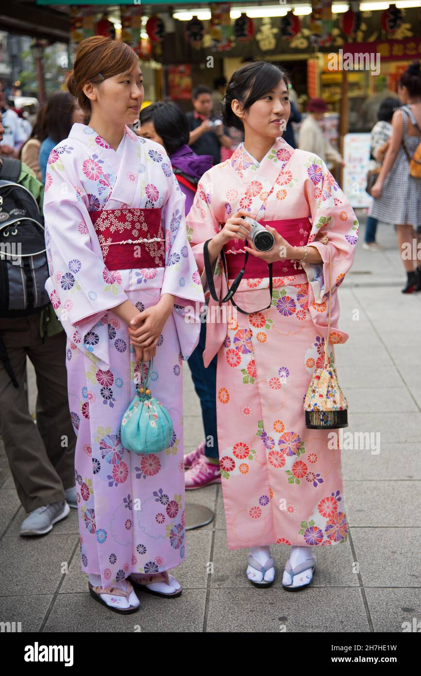 Japan tokyo inside temple hi-res stock photography and images - Alamy