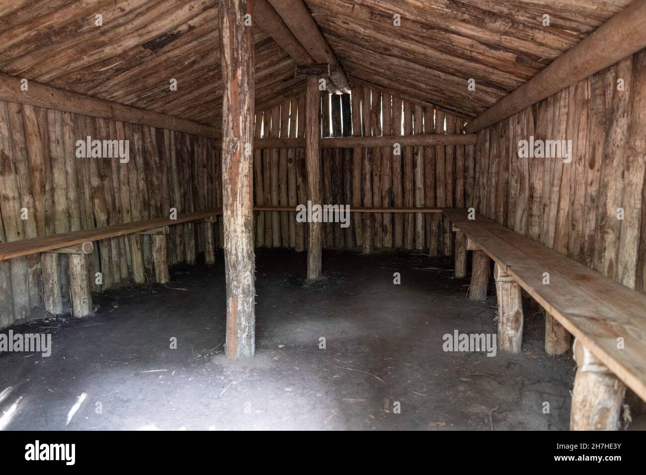 World war two shelter underground hi-res stock photography and images ...