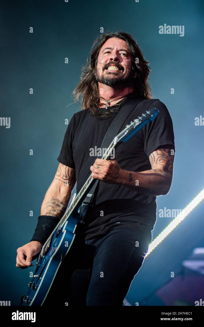 LONDON, LONDON STADIUM, JUNE 23RD 2018: Dave Grohl, guitarist, singer ...