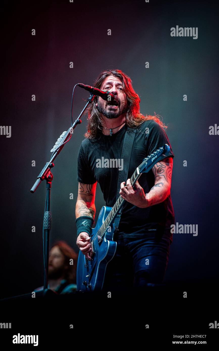 LONDON, LONDON STADIUM, JUNE 23RD 2018: Dave Grohl, guitarist, singer ...
