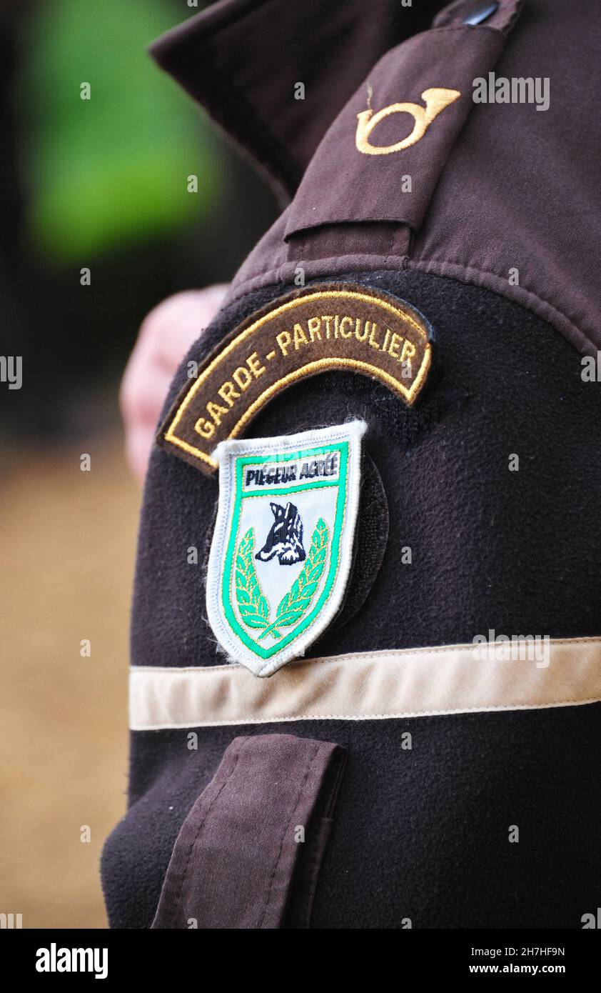 HUNTING IN FRANCE. UNIFORME OF A PRIVATE GAMEKEEPER WHO CAN ALSO TRAP ...