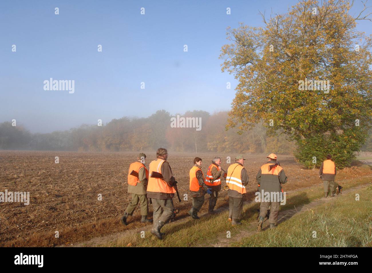 Big game hunting hi-res stock photography and images - Alamy