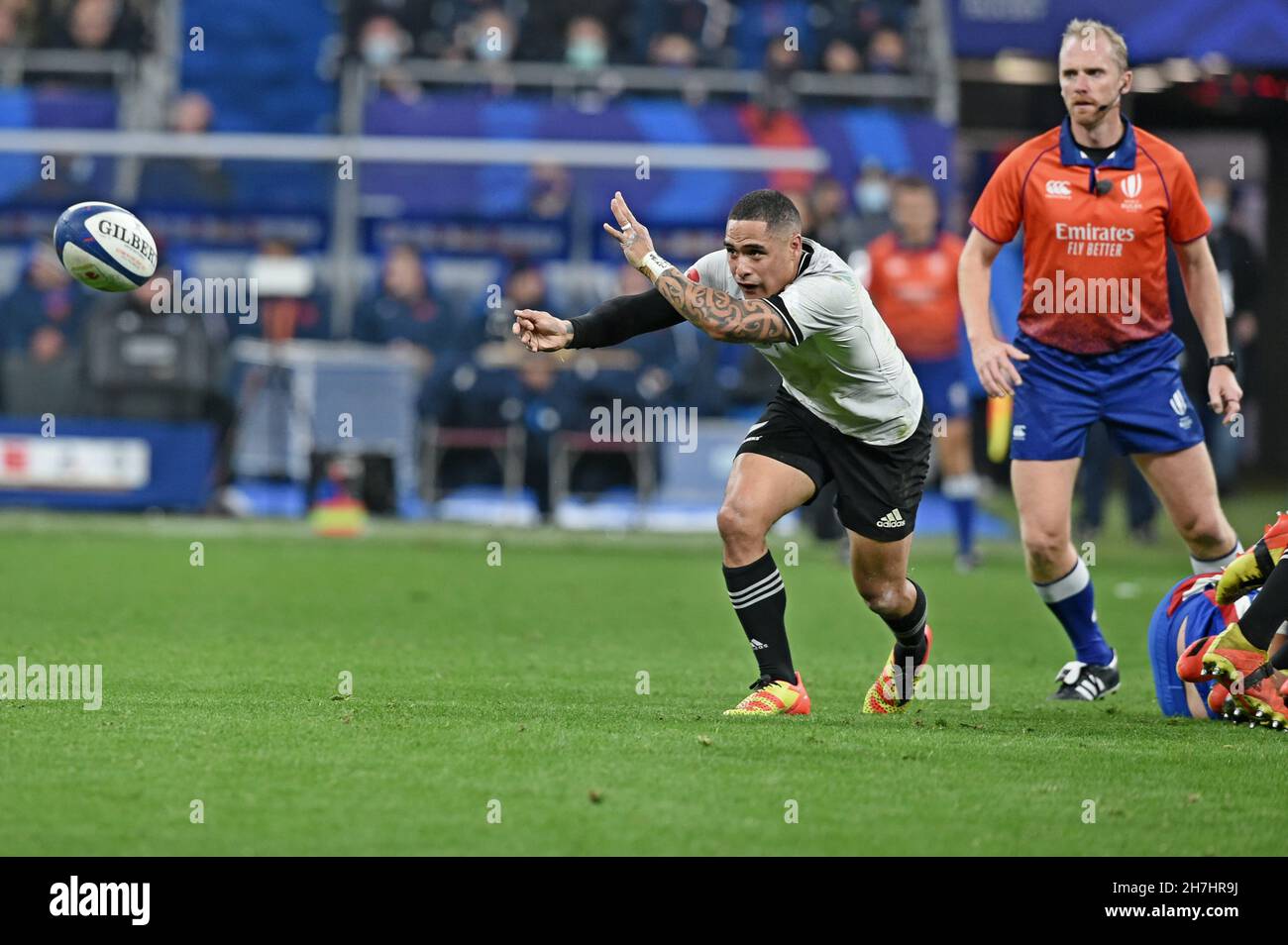 New Zealand National Rugby half-back Aaron Smith (#9) in action during ...