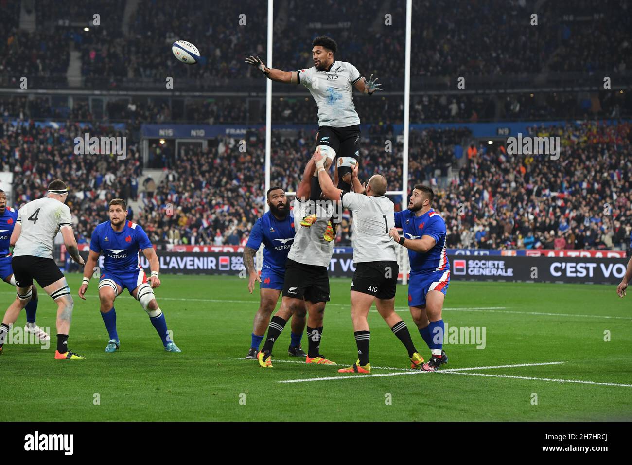 New Zealand National Rugby loose forward Akira Ioane (#6) in action ...