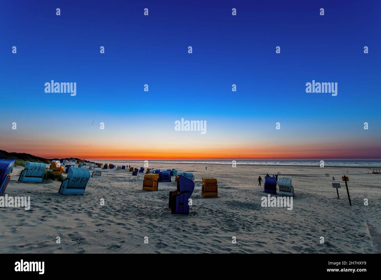 Summer sunset beach hi-res stock photography and images - Alamy