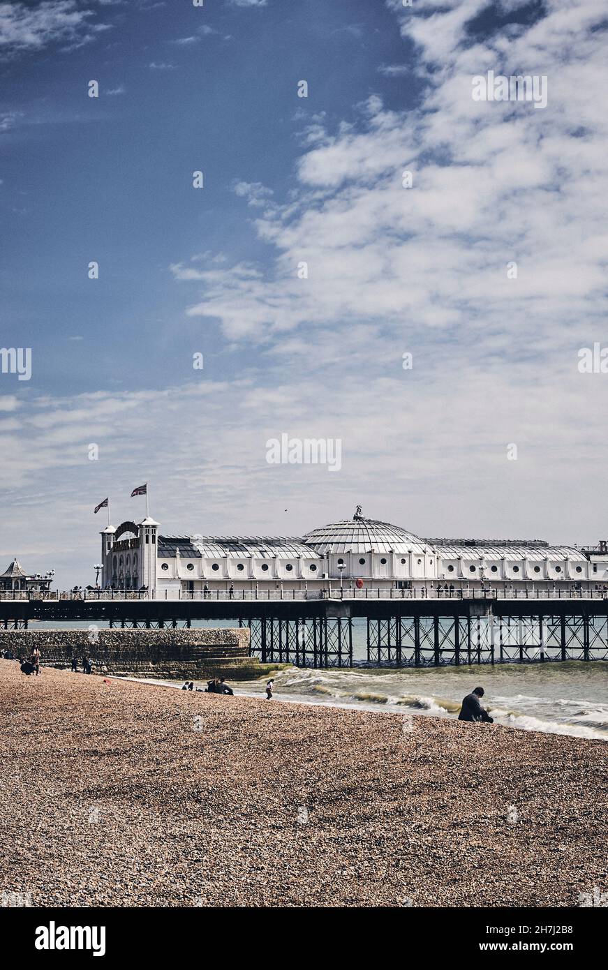 Brighton Beach and a view of the Brighton Pier on a spring day ...