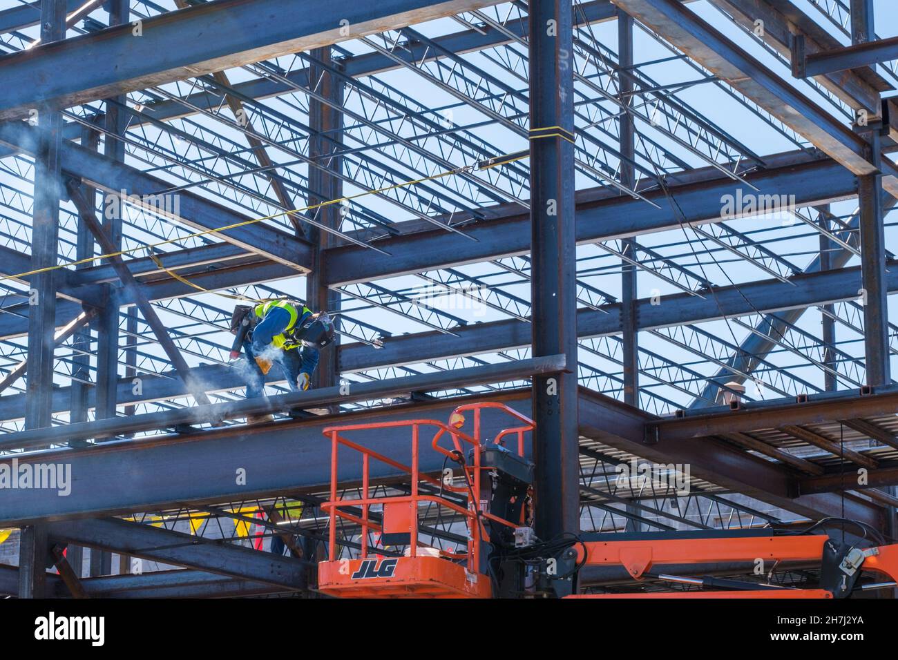 Parallel beams hi-res stock photography and images - Alamy