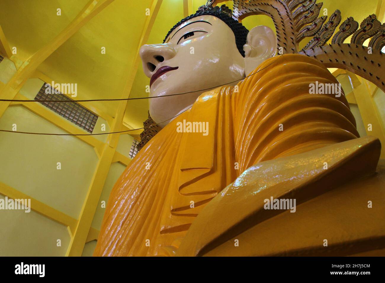 buddhist temple (sakya muni buddha gaya temple) in singapore Stock ...