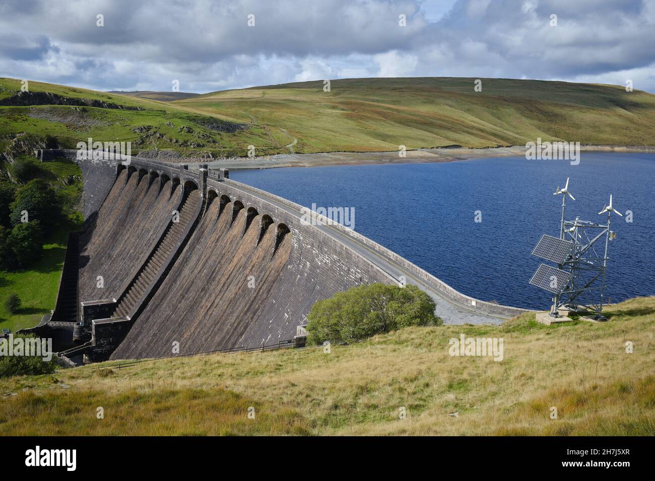 Claerwen dam and reservoir in the Elan Valley, Wales Stock Photo - Alamy