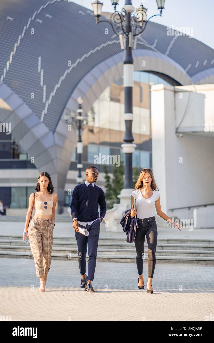 Three peopel hi-res stock photography and images - Alamy