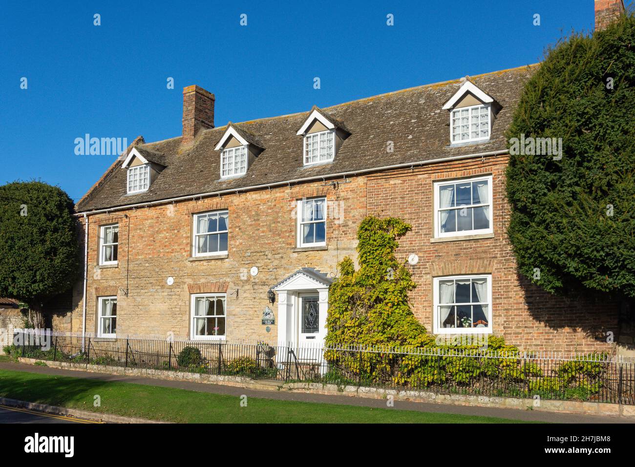 Yaxley village hi-res stock photography and images - Alamy
