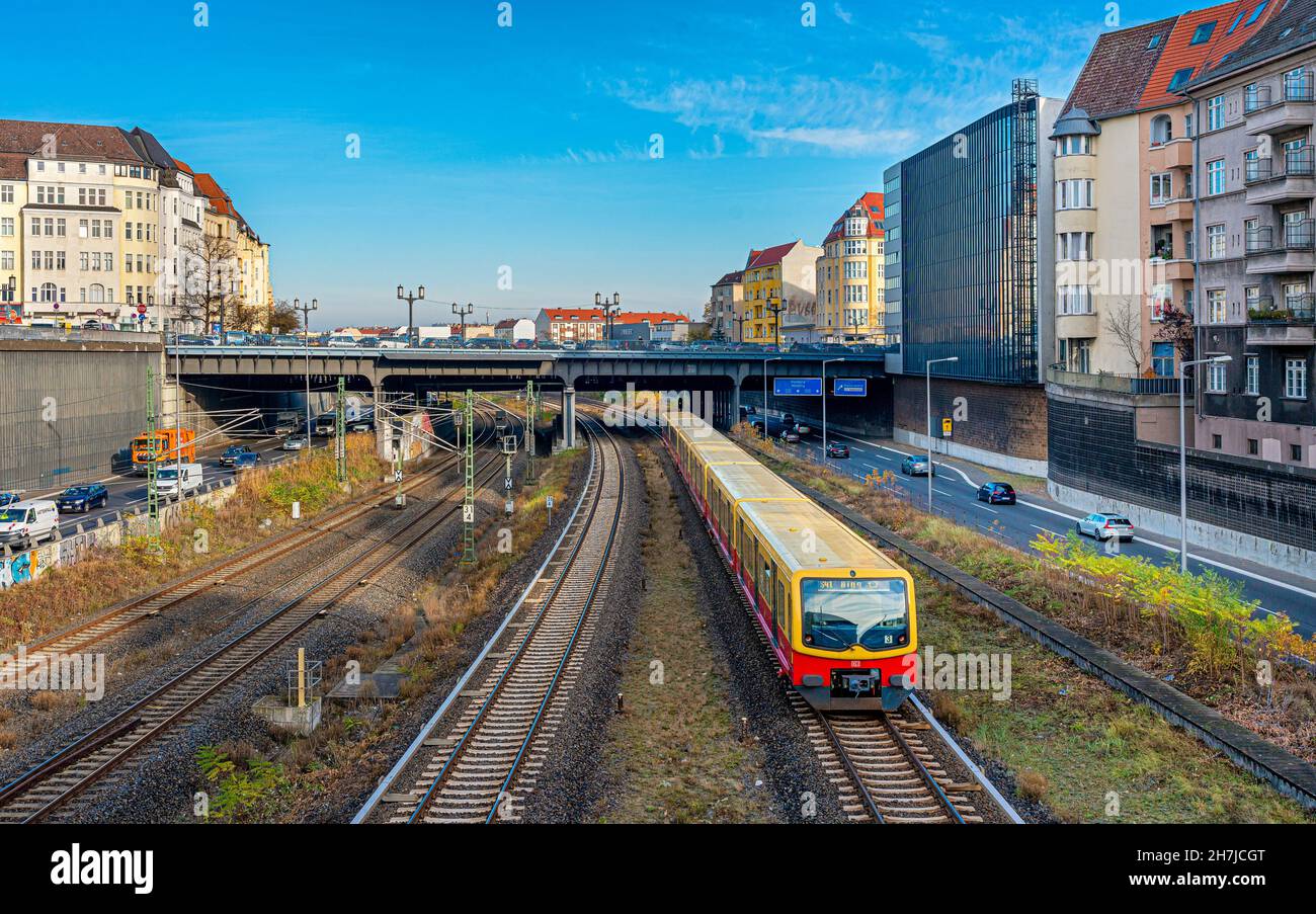 Berlin ring road hi-res stock photography and images - Alamy