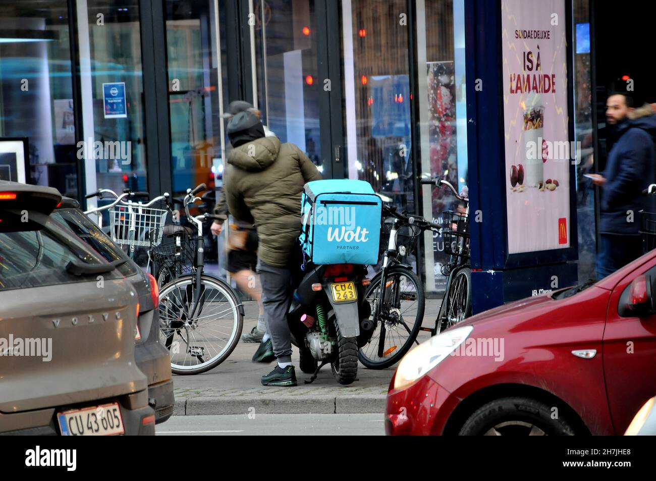Wolt partner rider hi-res stock photography and images - Alamy