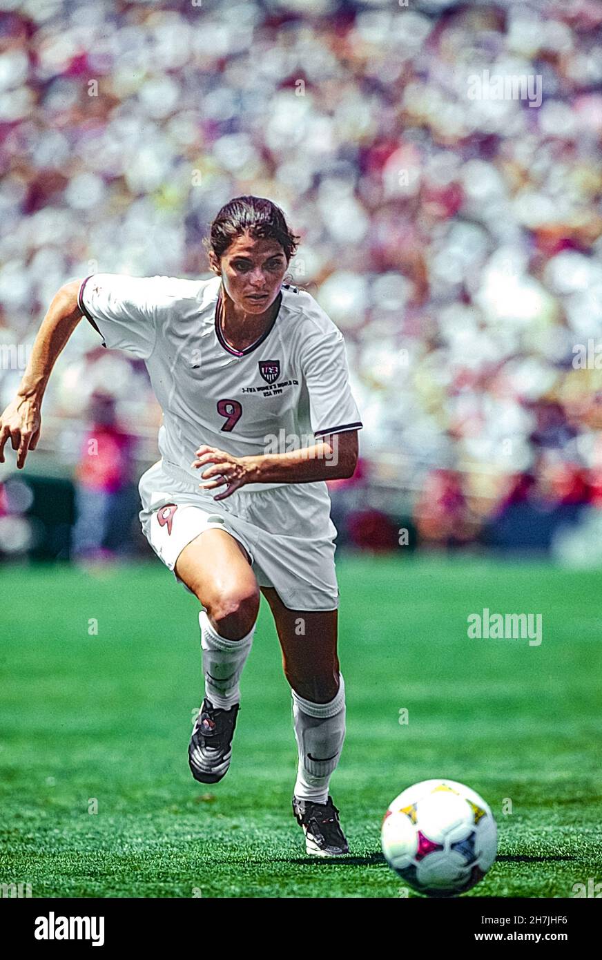 Mia Hamm (USA) competing in the 1999 FIFA Women's World Cup Soccer ...