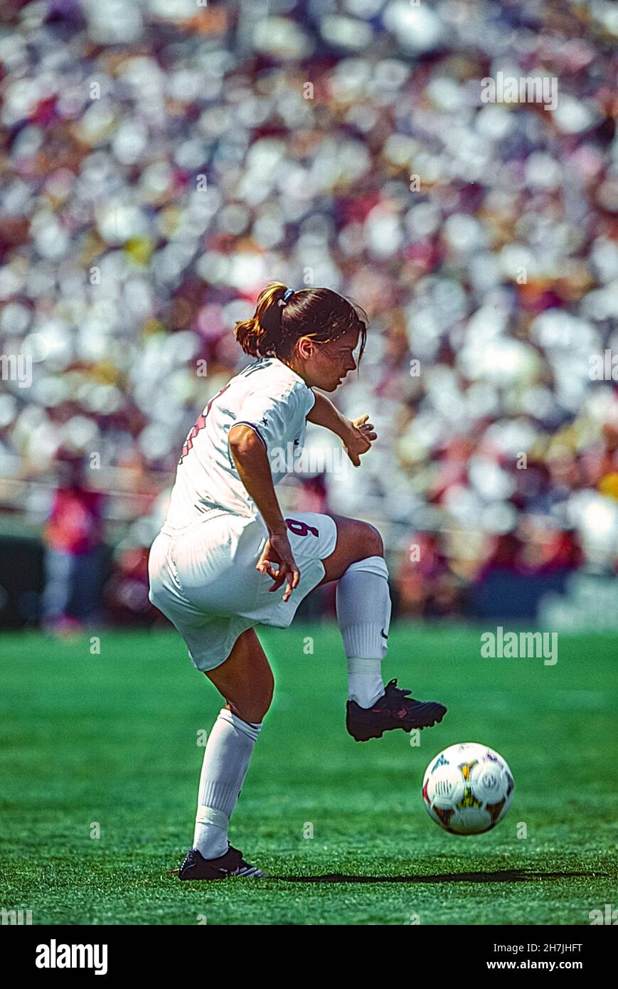 Mia Hamm (USA) competing in the 1999 FIFA Women's World Cup Soccer ...