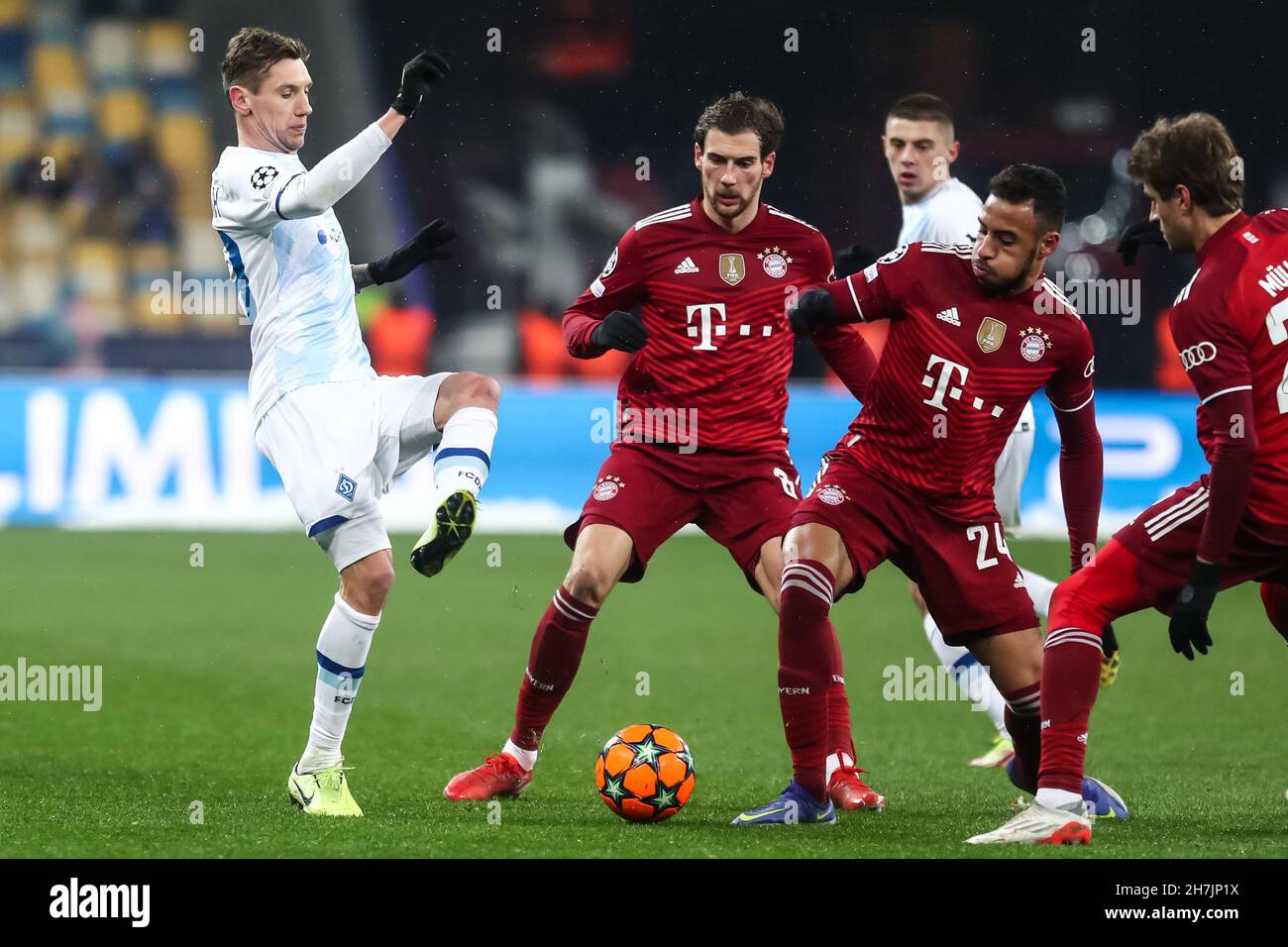 KIEV, UKRAINE - NOVEMBER 23: Denys Garmash of Dinamo Kiev battles for ...