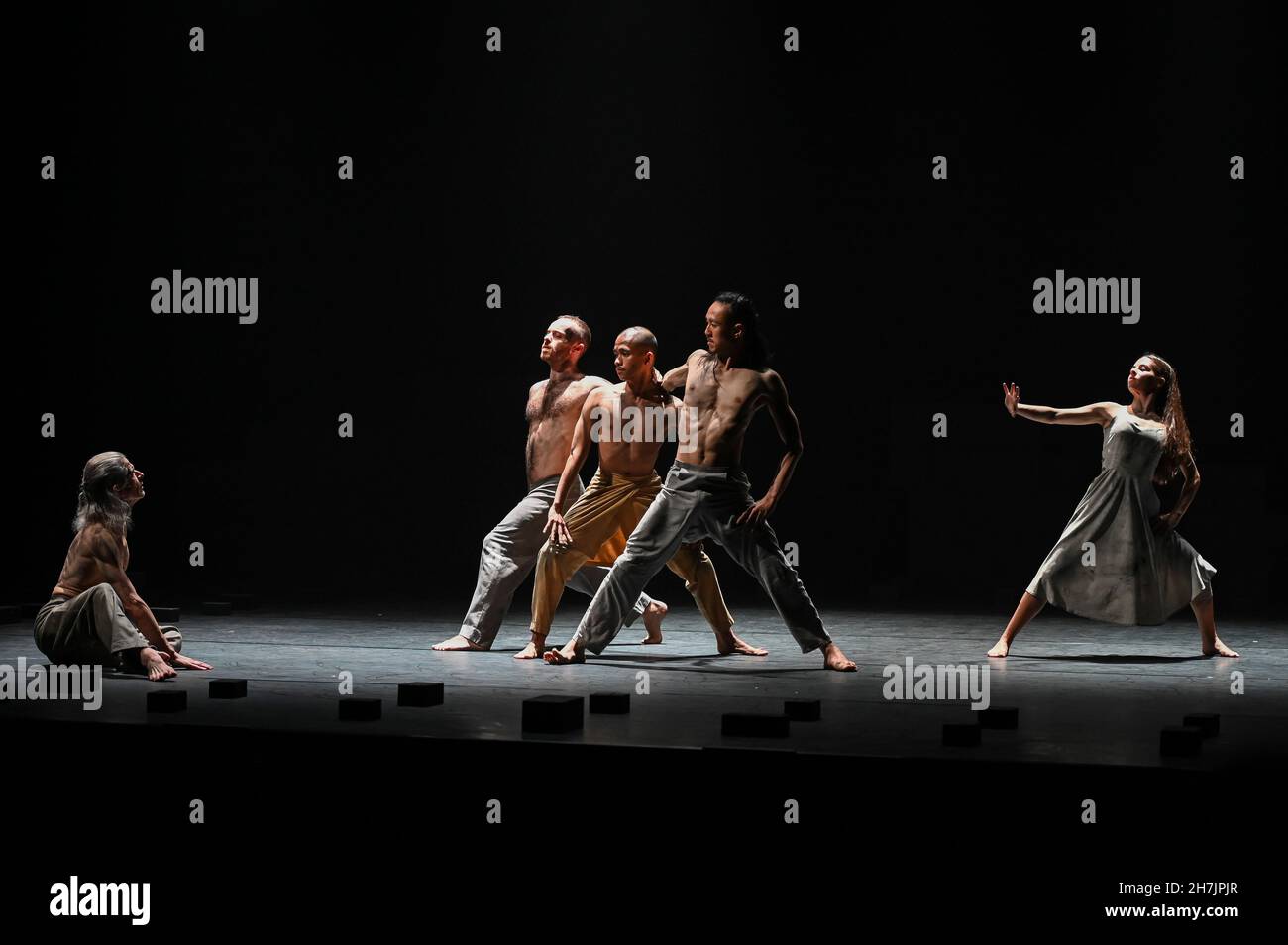 James pham hi-res stock photography and images - Alamy