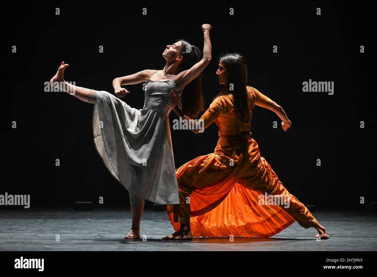 Modern indian dancing on stage hi-res stock photography and images - Alamy