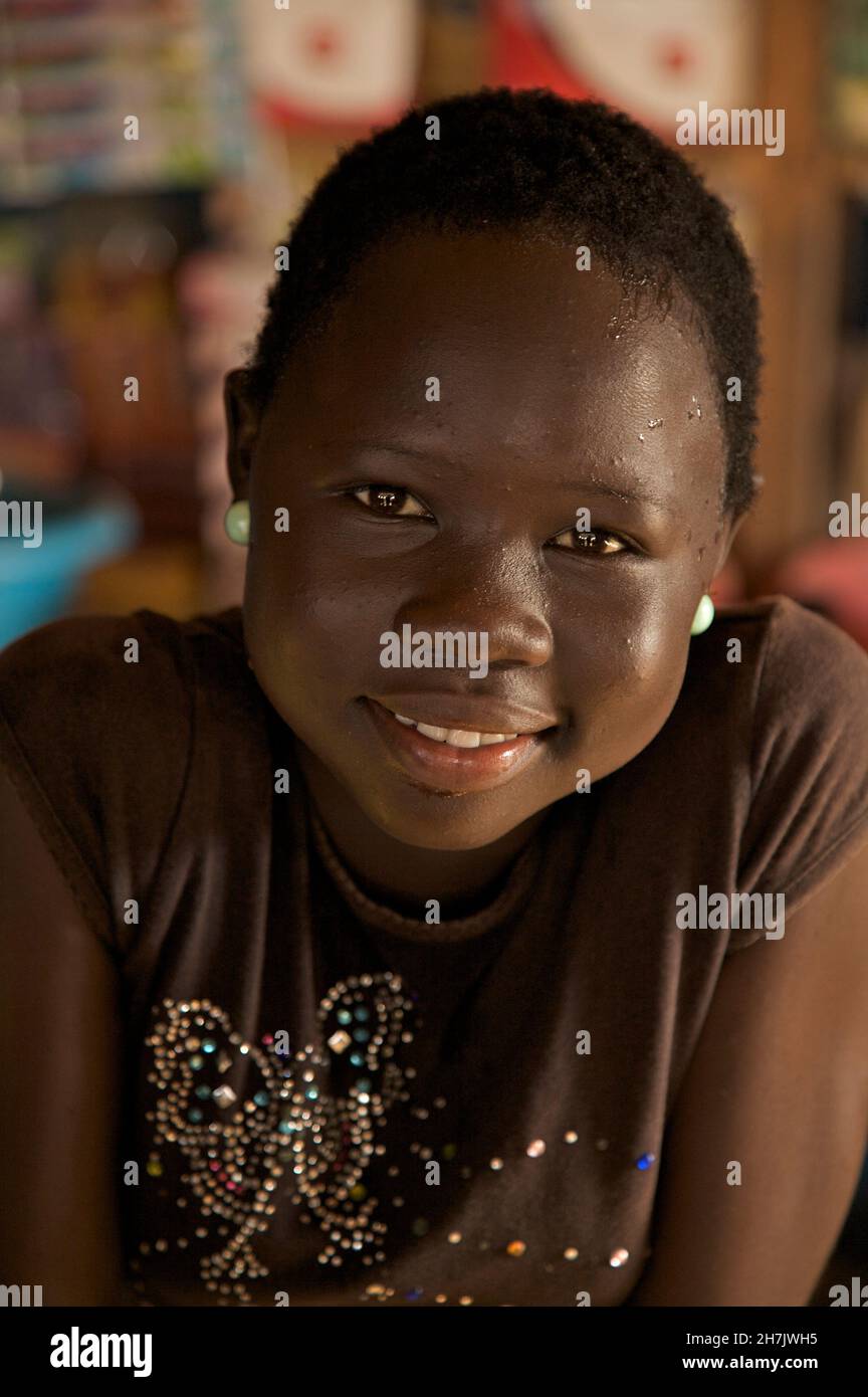 Girl south sudan hi-res stock photography and images - Alamy