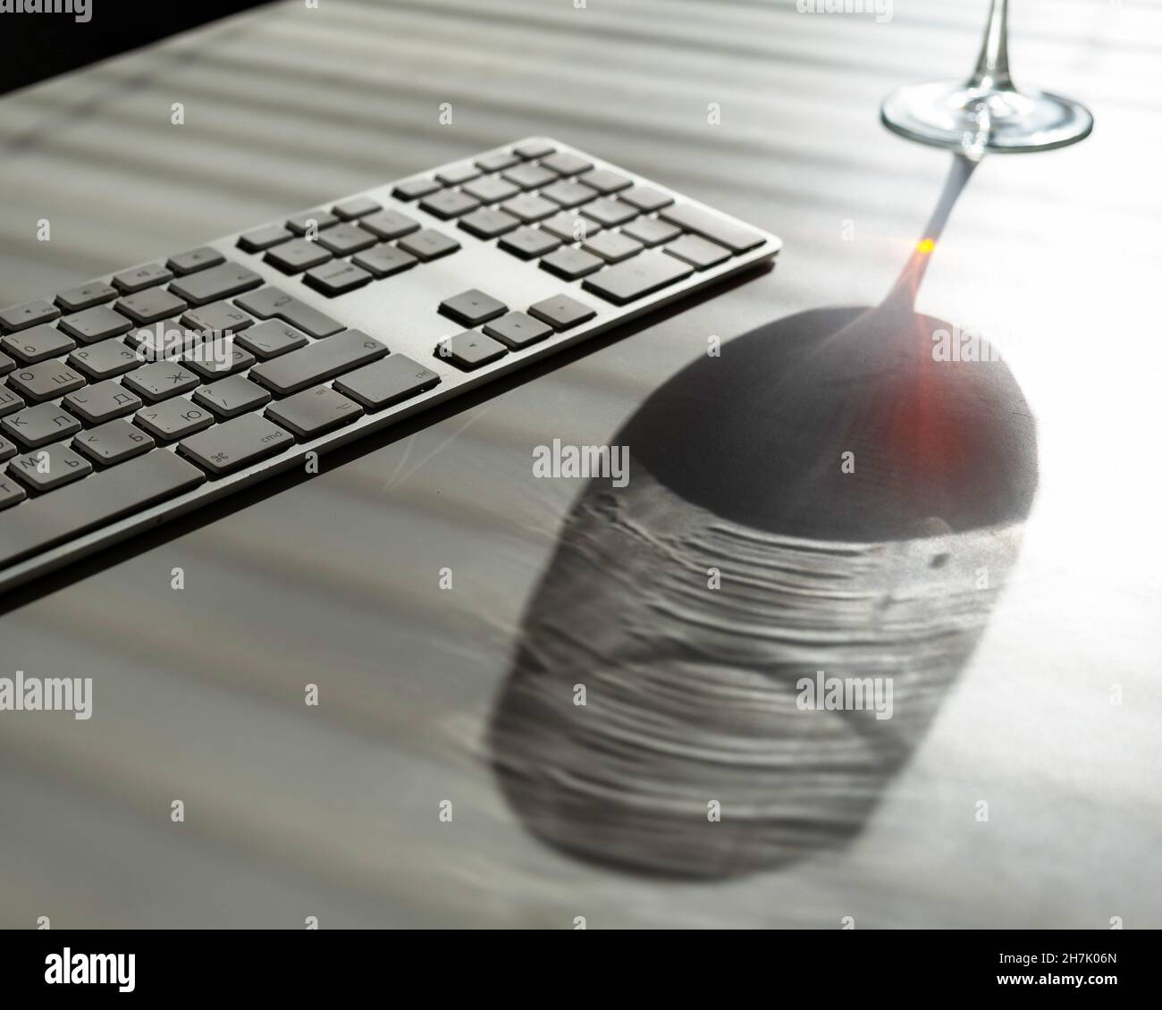 Goblet red wine keyboard hi-res stock photography and images - Alamy