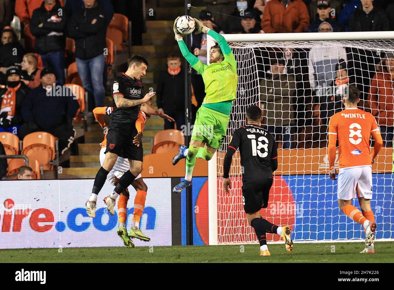 Daniel Grimshaw #32 of Blackpool catches the high-ball Stock Photo - Alamy