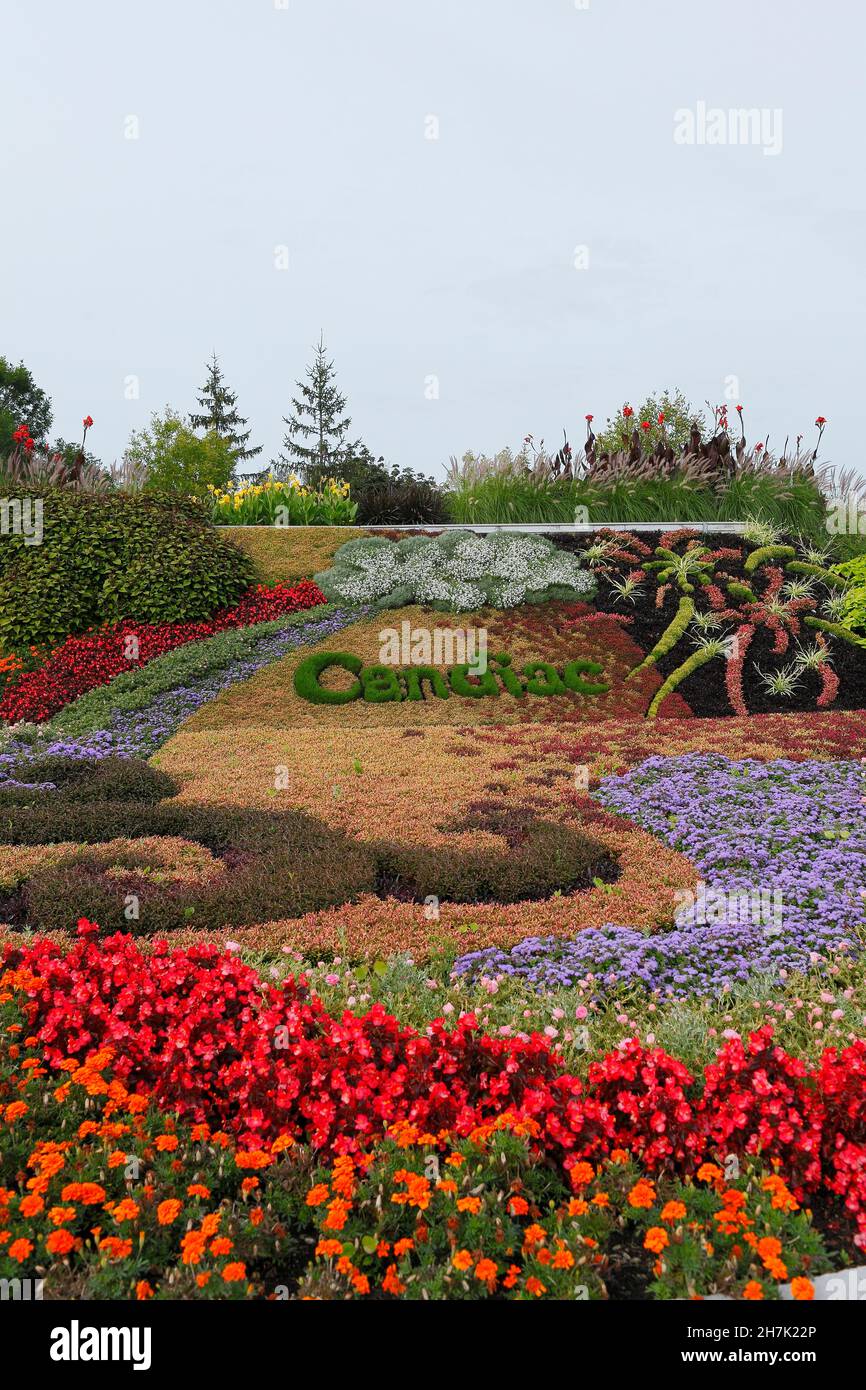 Welcome to quebec hi-res stock photography and images - Alamy