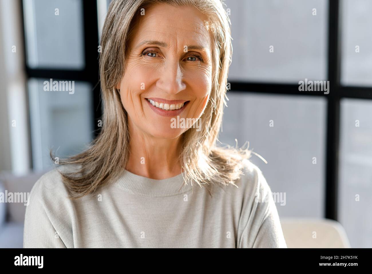 Senior manager and profession hi-res stock photography and images - Alamy