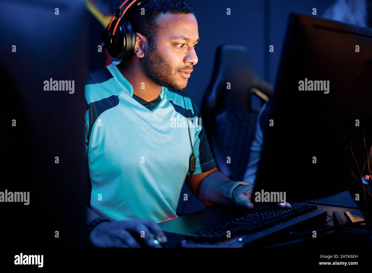 Cyber club hi-res stock photography and images - Alamy