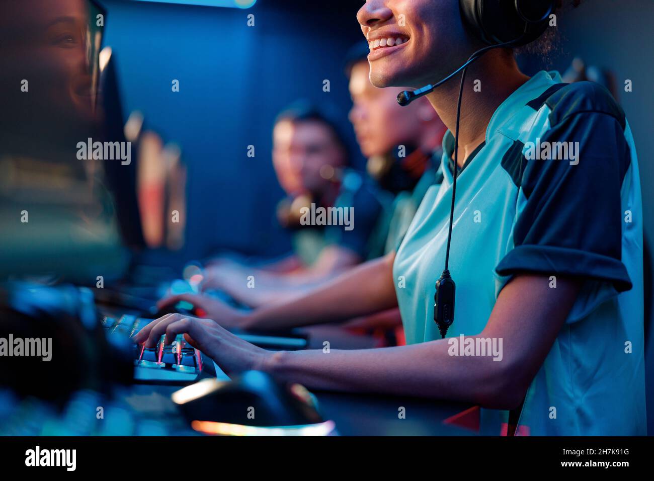Pc gaming arena hi-res stock photography and images - Alamy