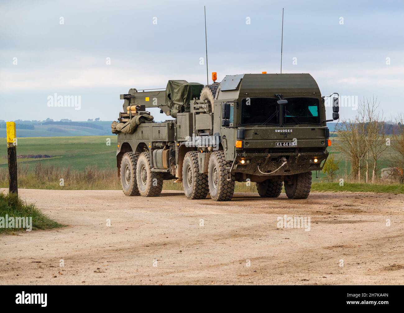 Man sx45 8x8 recovery vehicle hi-res stock photography and images - Alamy