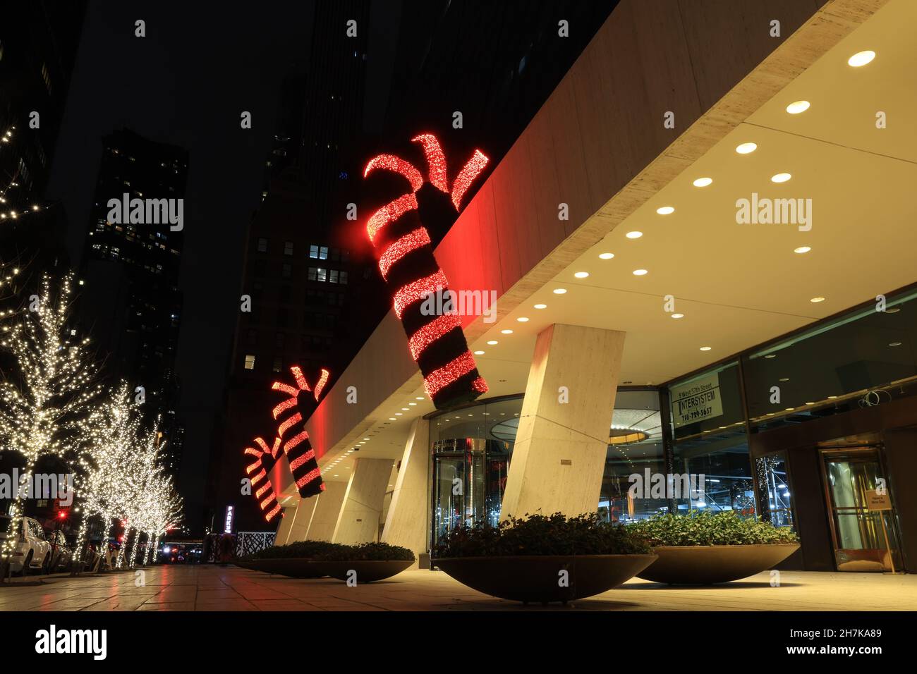 New York, N.Y/USA – 21st Nov. 2021: Giant candy canes hang outside an ...
