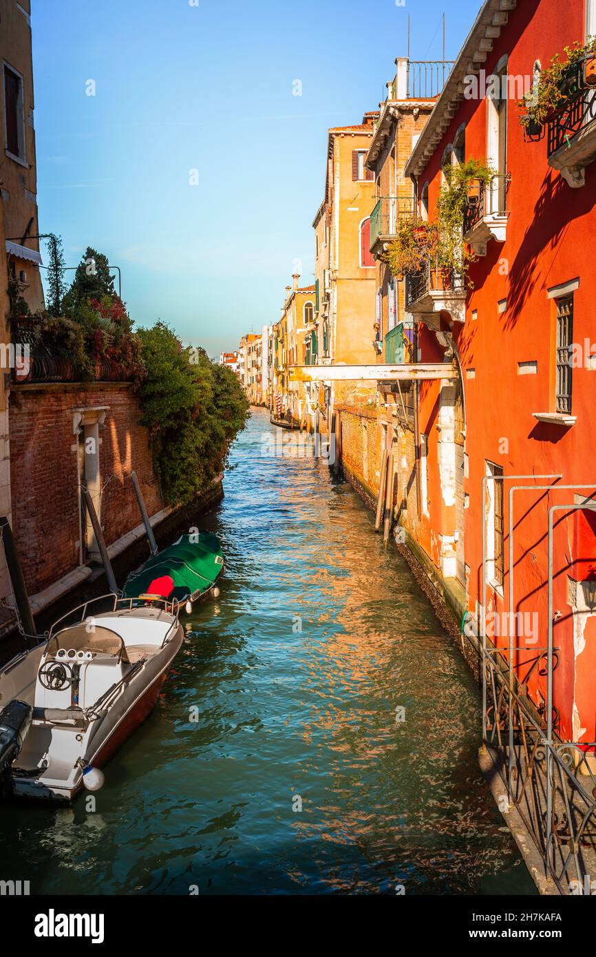 World famous water channels of Venezia, Veneto, Italy Stock Photo - Alamy
