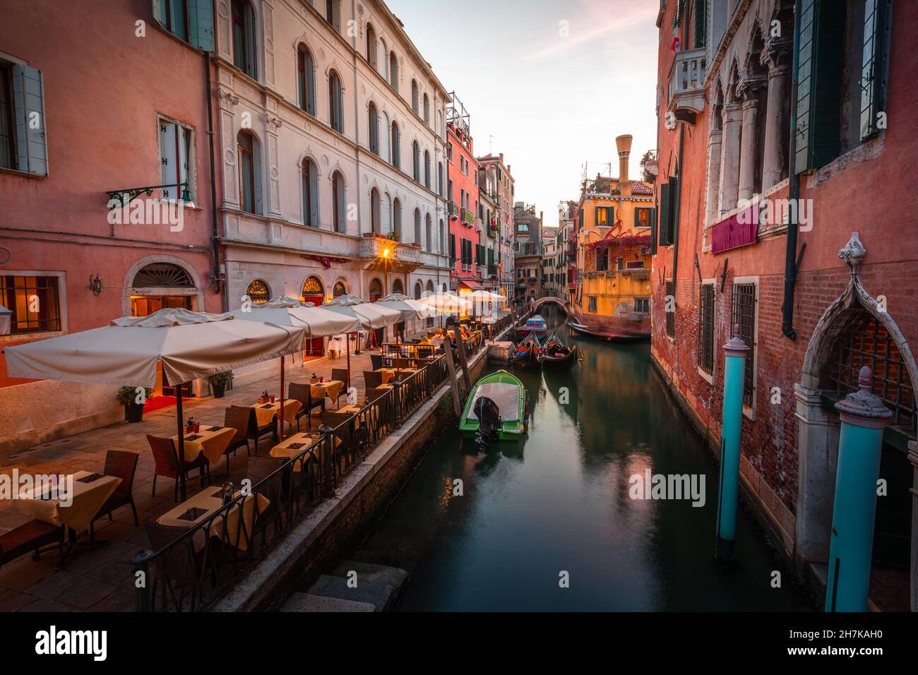 World famous water channels of Venezia, Veneto, Italy Stock Photo - Alamy