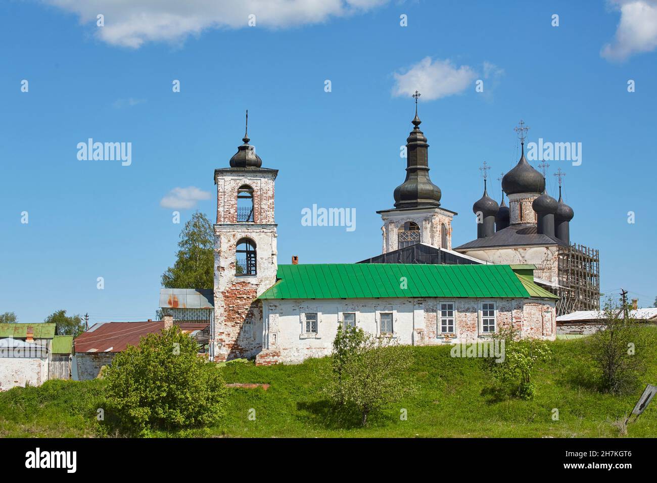 Monastery complex and church in the village of Goritsy near Kirillov ...