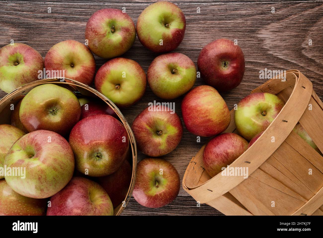 Macoun apples hi-res stock photography and images - Alamy