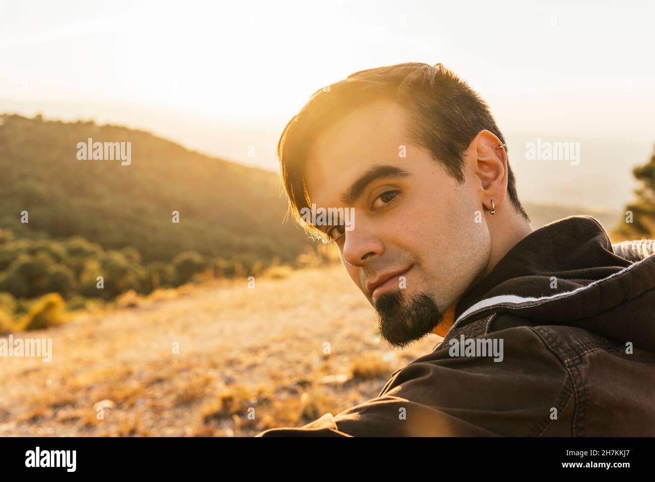 Shoulder season hi-res stock photography and images - Alamy